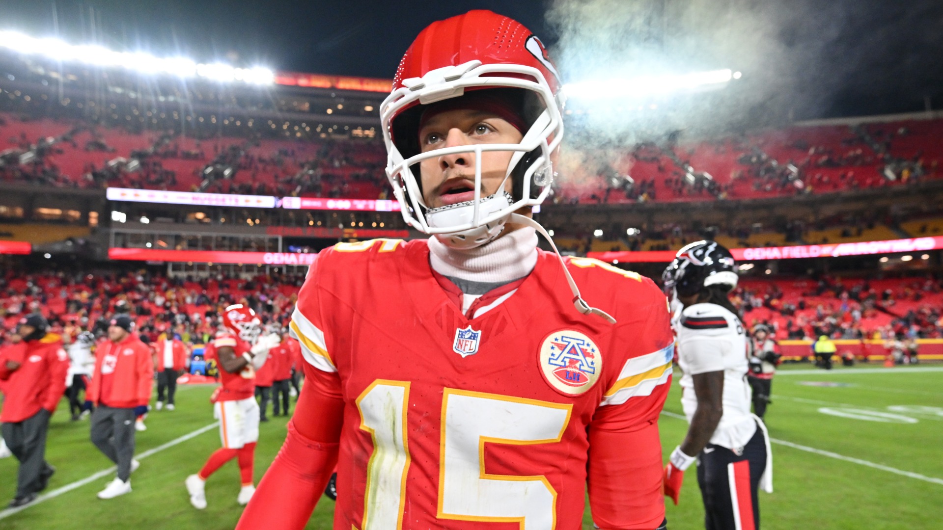 Patrick Mahomes undergoes knee surgery for torn ACL