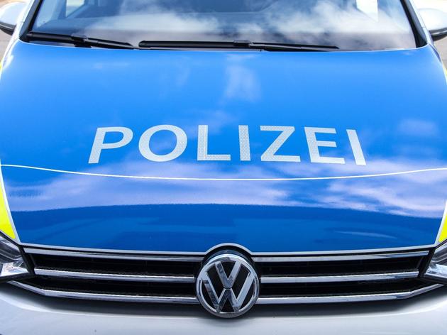 Frontalzusammenstoß zwischen Pkw und Rettungswagen bei Steingaden