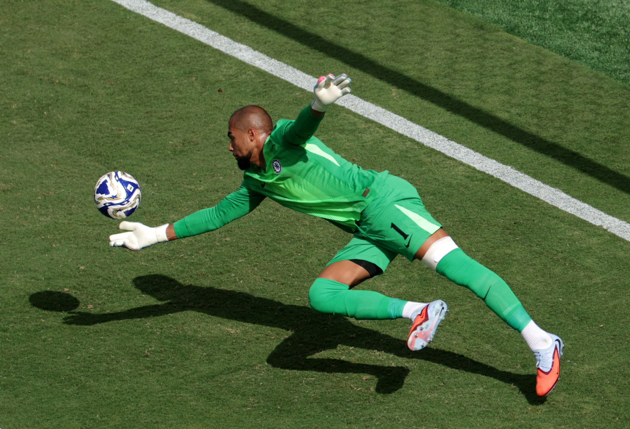 Chelsea goalkeeper Sanchez silences critics, justifies club’s bold ...