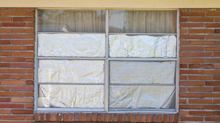 The aluminum foil hack homeowners are trying to help cut heating costs ...