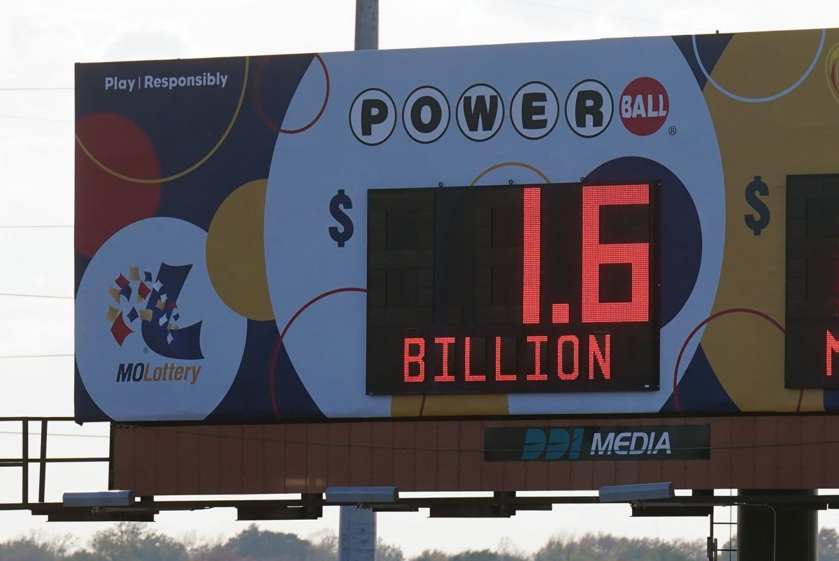 Powerball jackpot jumps to $1.25B in year's 2nd largest prize