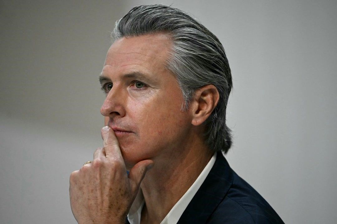 Newsom blasts FBI’s Patel amid Brown shooter hunt