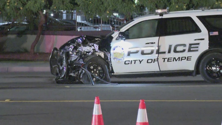 1 injured after Tempe police vehicle involved in crash