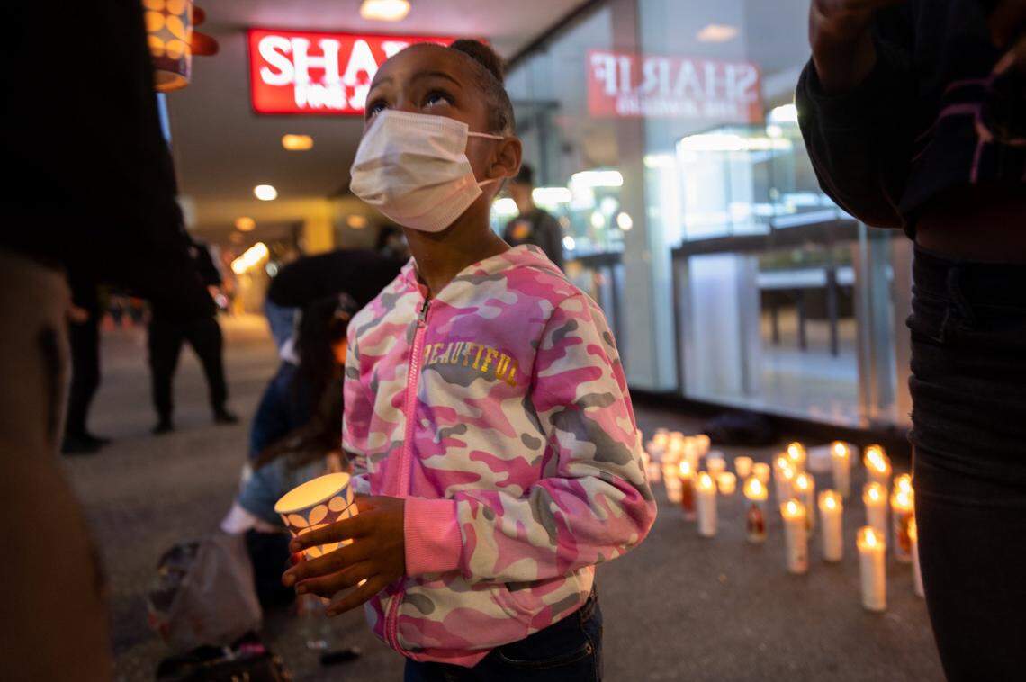 Two mass shootings, two responses: Australia acts while America accepts ...