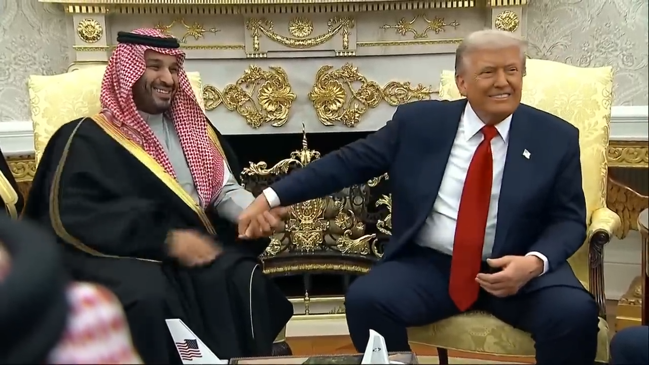 'Trump doesn't give fist bumps': Trump speaks in third-person while ...