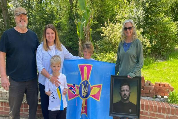 Highcliffe artist Lucy Andrew painting oil portraits to raise money for ...