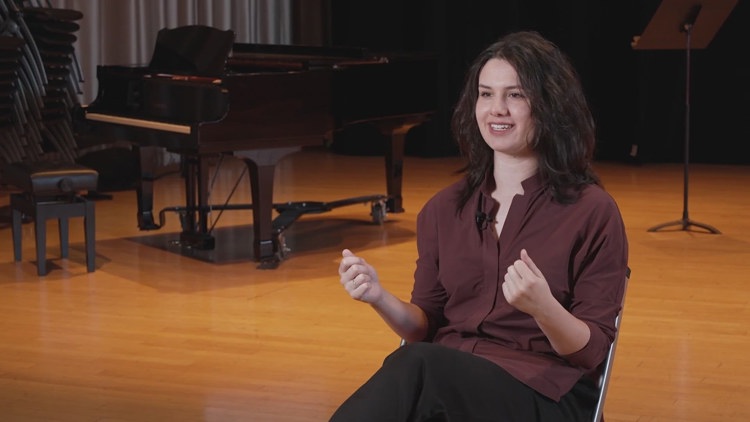 Breaking barriers: Dallas Opera program paves the way for women conductors