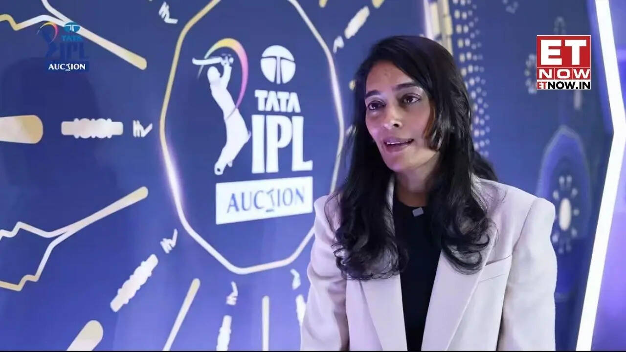 Meet Mallika Sagar - latest IPL buzz creator! Check net worth of 1st ...