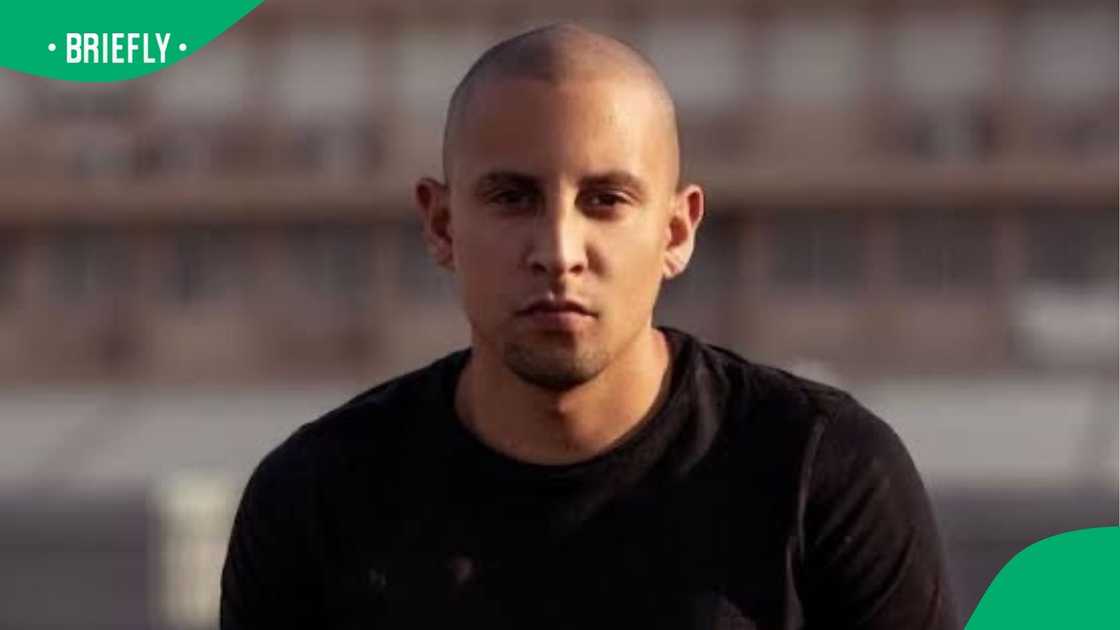 DJ Warras's last post about weapons and thieves worries has Mzansi talking