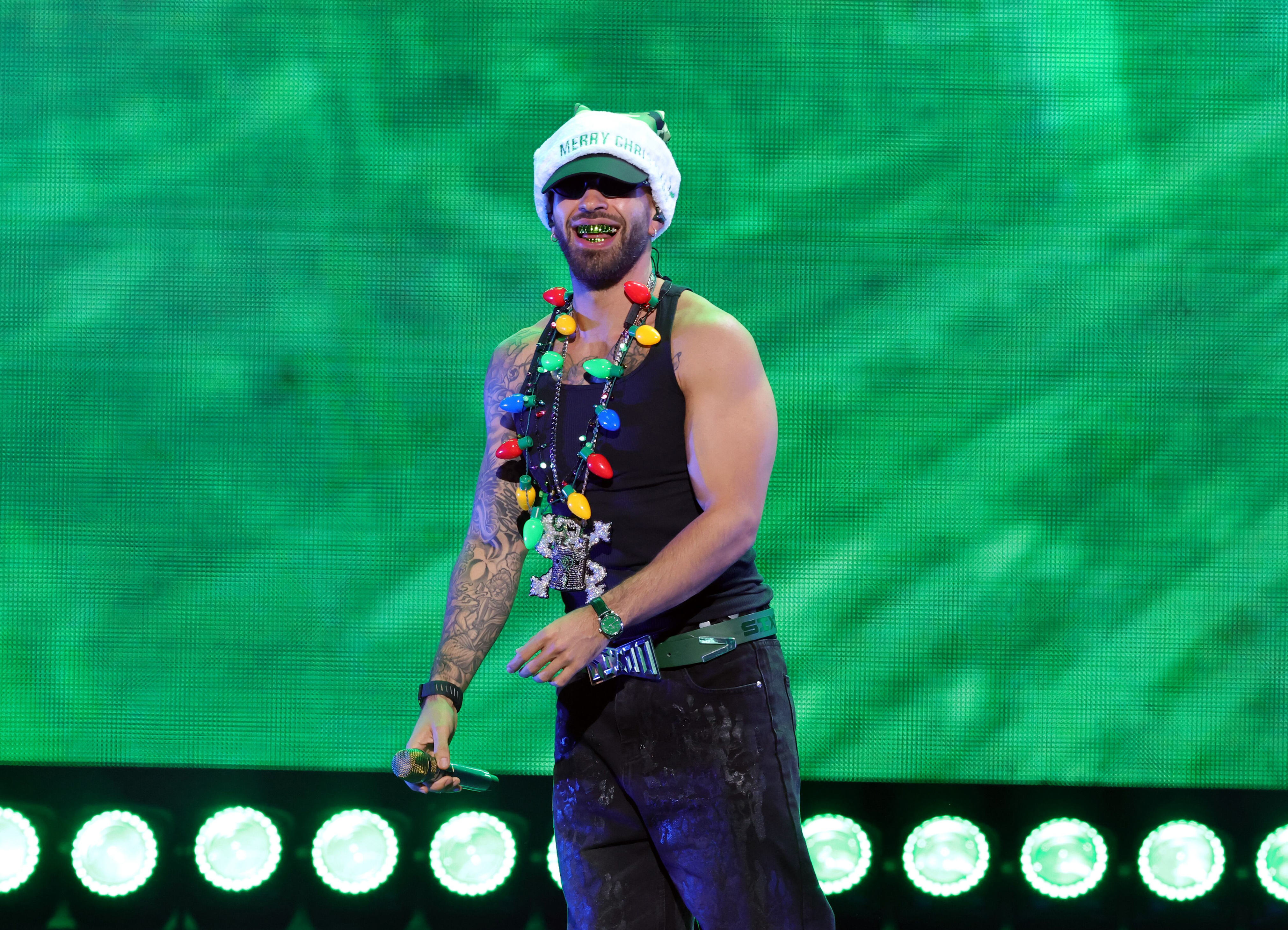 Feid llega a la pantalla grande: cómo y dónde ver gratis ‘XTHE ENDX’, su primer documental íntimo