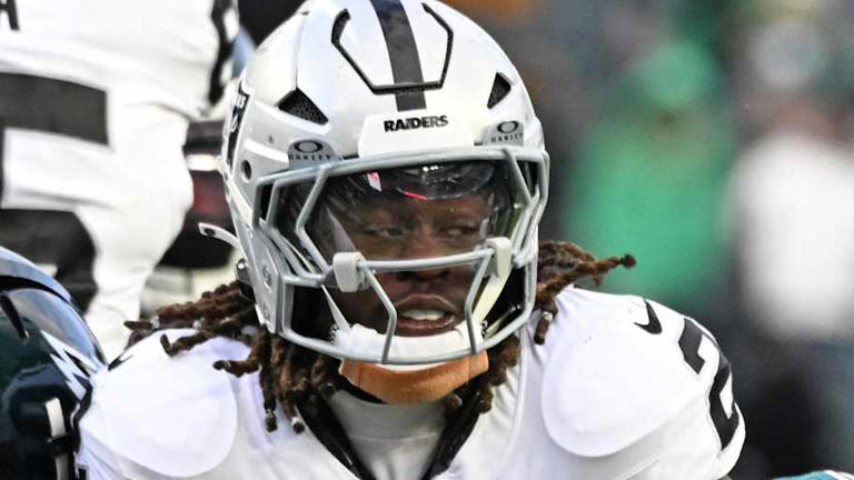 Fantasy Stats vs. Eagles Outline Ashton Jeanty's Dead Playoff Case