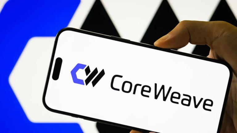 CoreWeave stock has been unable to reclaim its 50-DMA since November ...