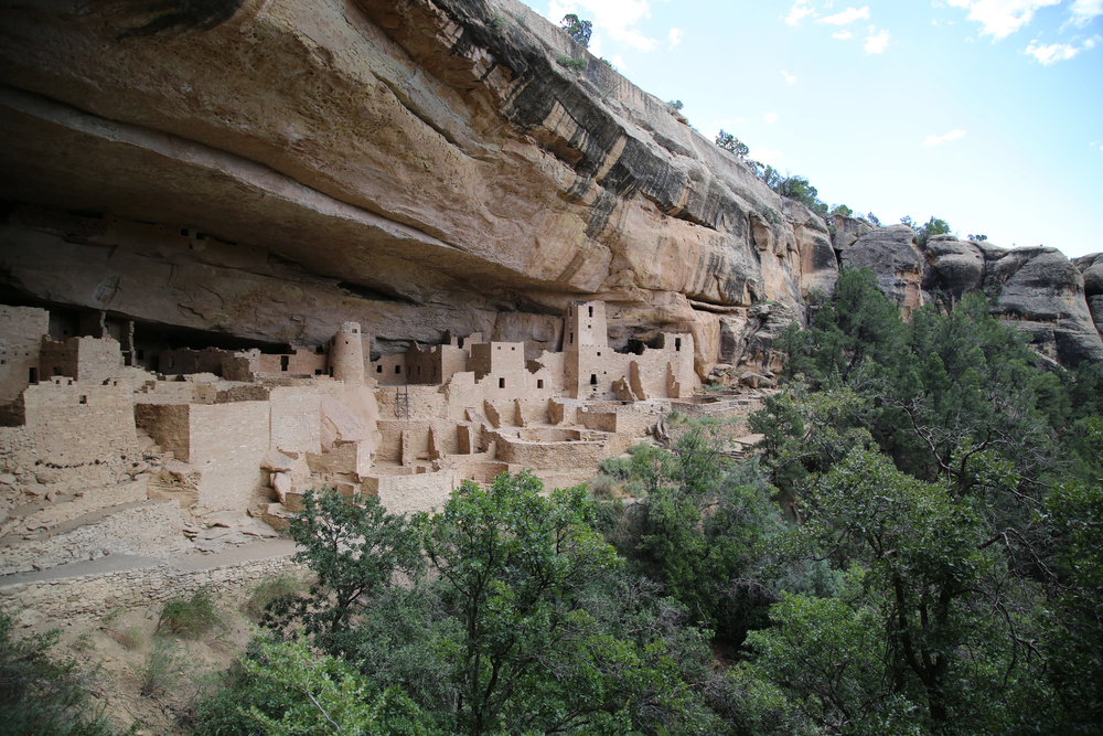 Pueblo cliff dwellings to see in the West