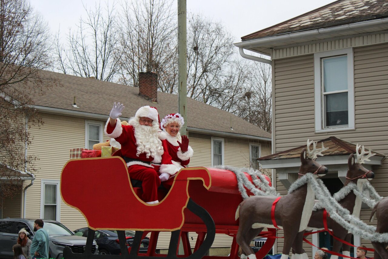 The North Pole keeps moving. Here's how that affects Santa's holiday ...