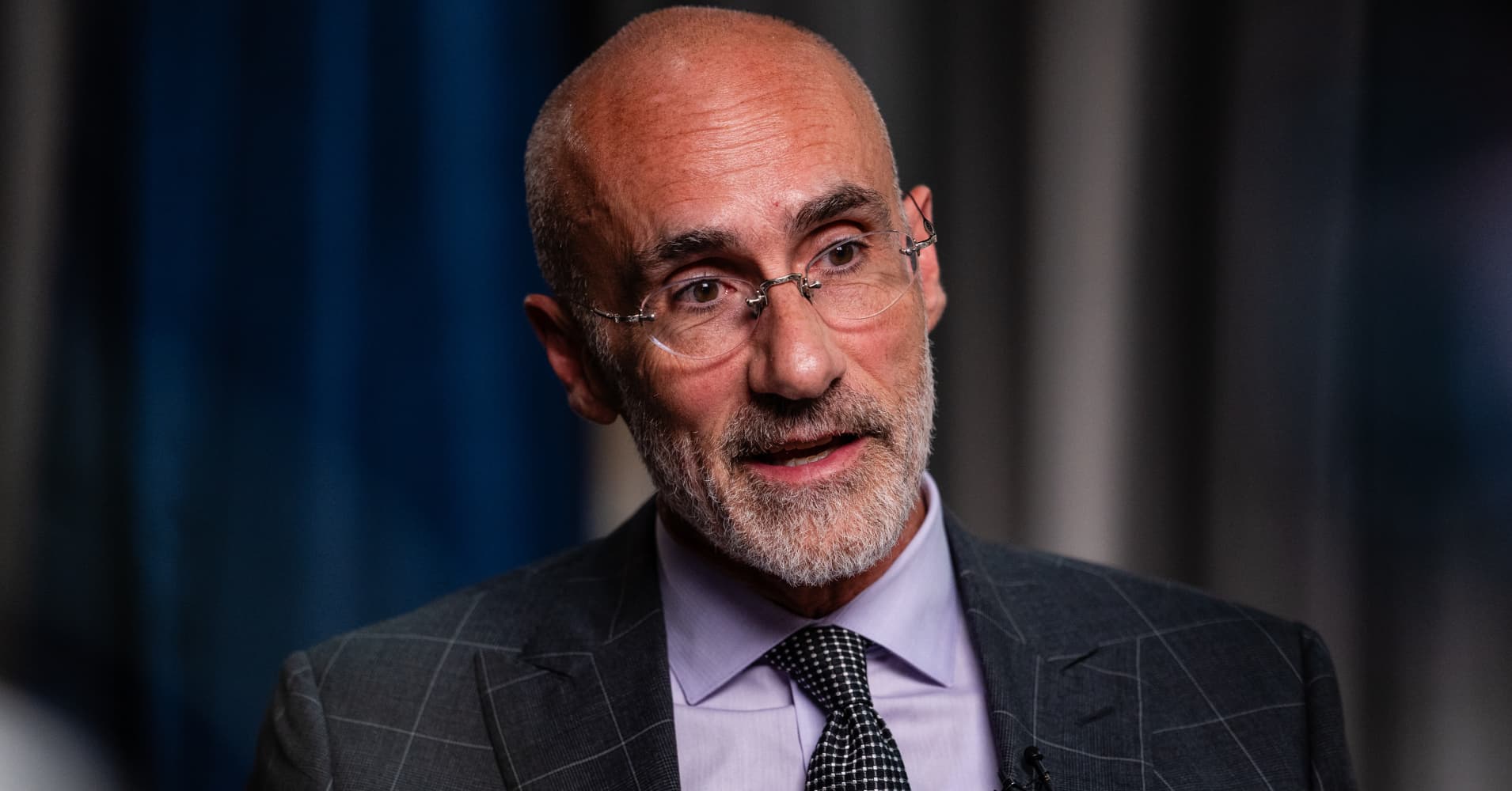 Harvard expert Arthur Brooks says when it comes to happiness, we're ...