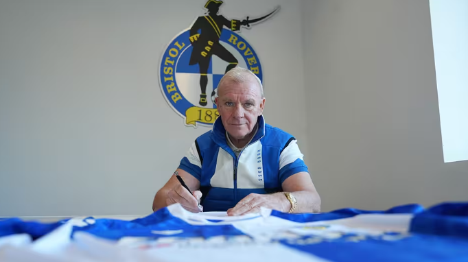 Bristol Rovers appoint Steve Evans as new head coach