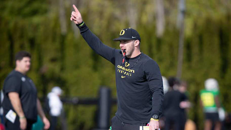 Oregon quarterback Dante Moore opens up on relationship with Drew Mehringer