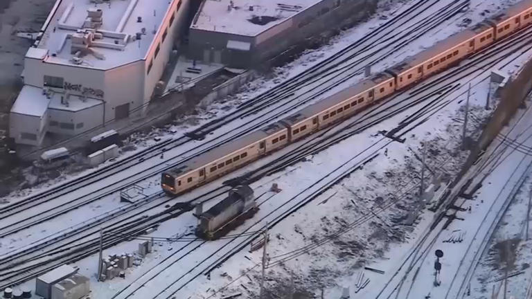 LIRR back on track to Penn Station after broken rail disrupts service