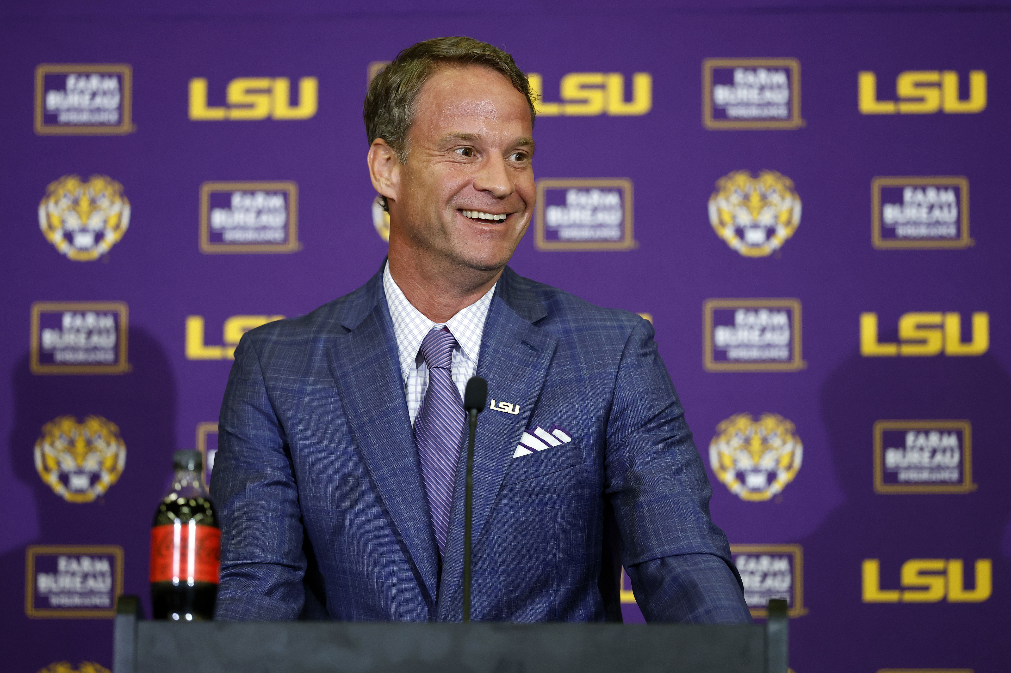 LSU's Lane Kiffin sends strong message less than 24 hours after Ole ...