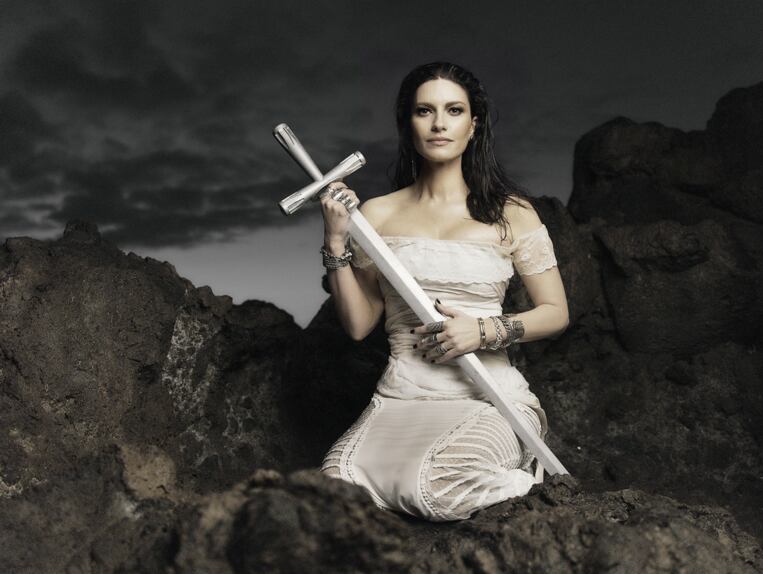 Laura Pausini eleva las expectativas al revelar el tracklist de su ...