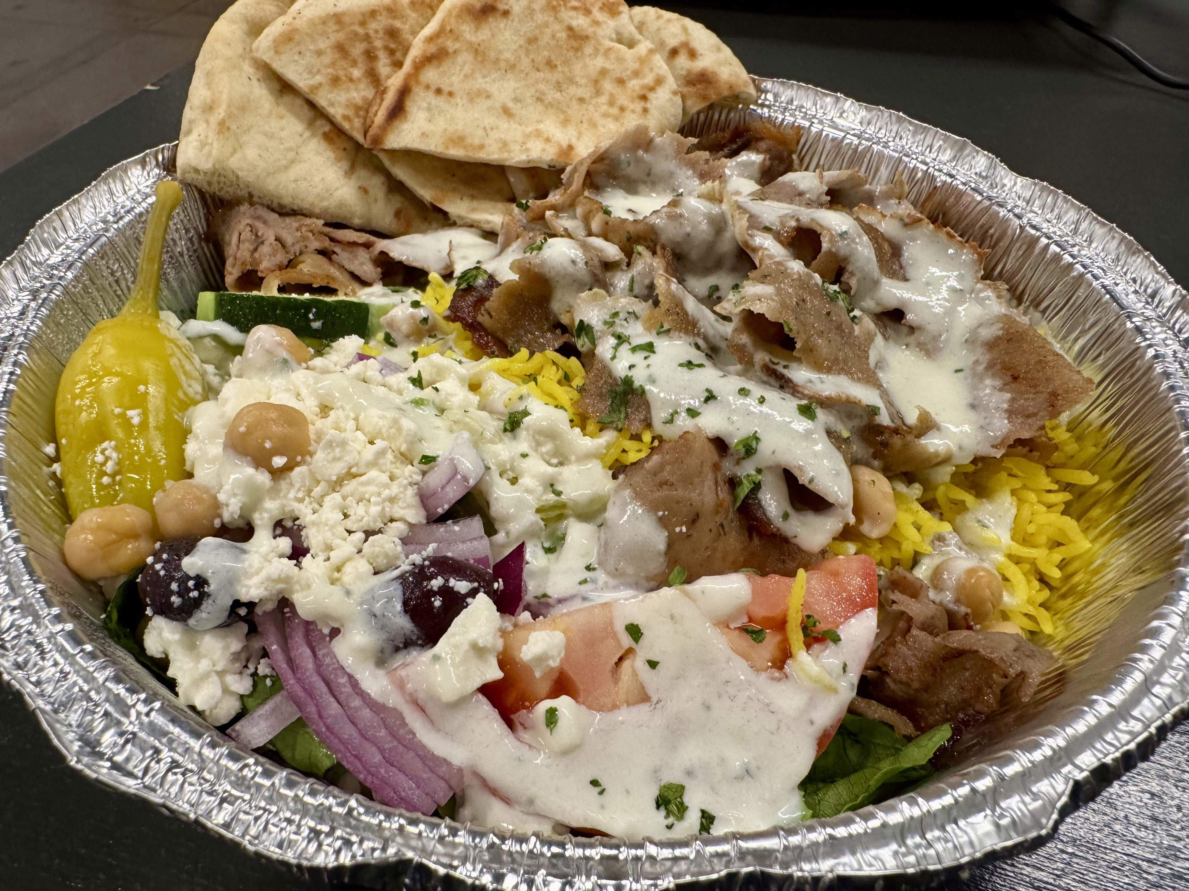 A friendly new Greek restaurant off Camp Bowie has 'outstanding' gyro & bowls