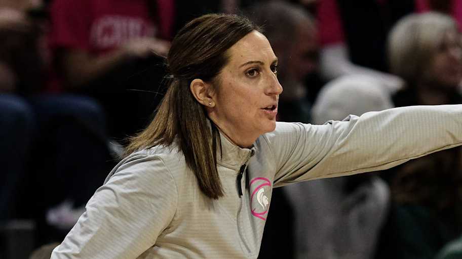 Michigan State women earn crucial road win at DePaul