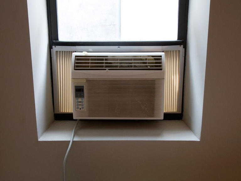 Air conditioning mandate saved lives in Ontario nursing homes, study ...
