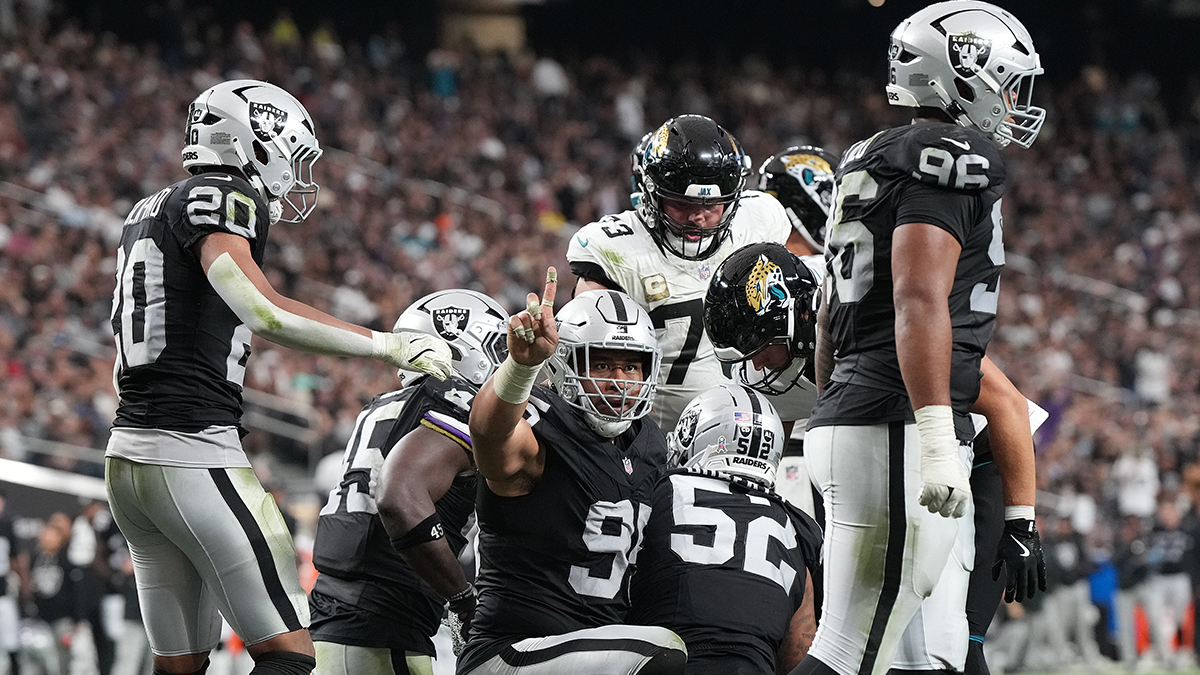 Raiders cut ties with veteran defender, Oakland native after Eagles loss