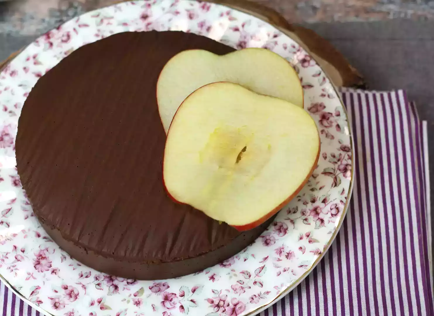 Chocolate and apple fudge, the super-easy dessert you can make with ...
