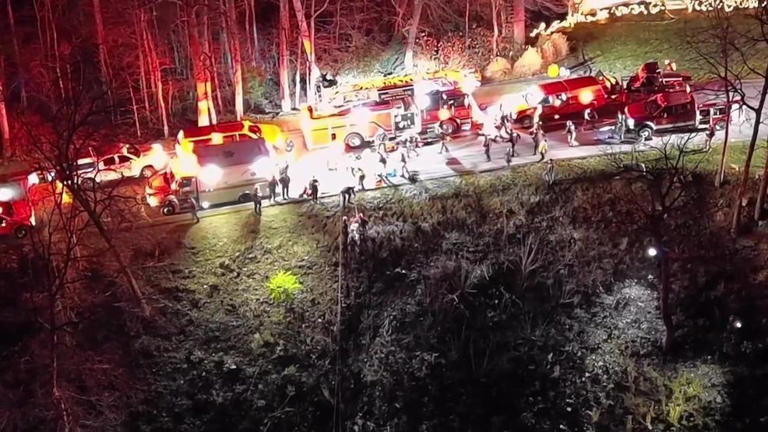Lack of guardrails raise safety concerns after 2 cars plunge off of ...