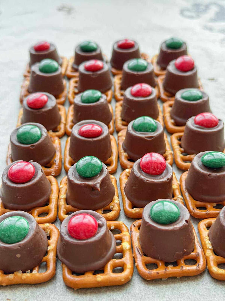 Rolo pretzels