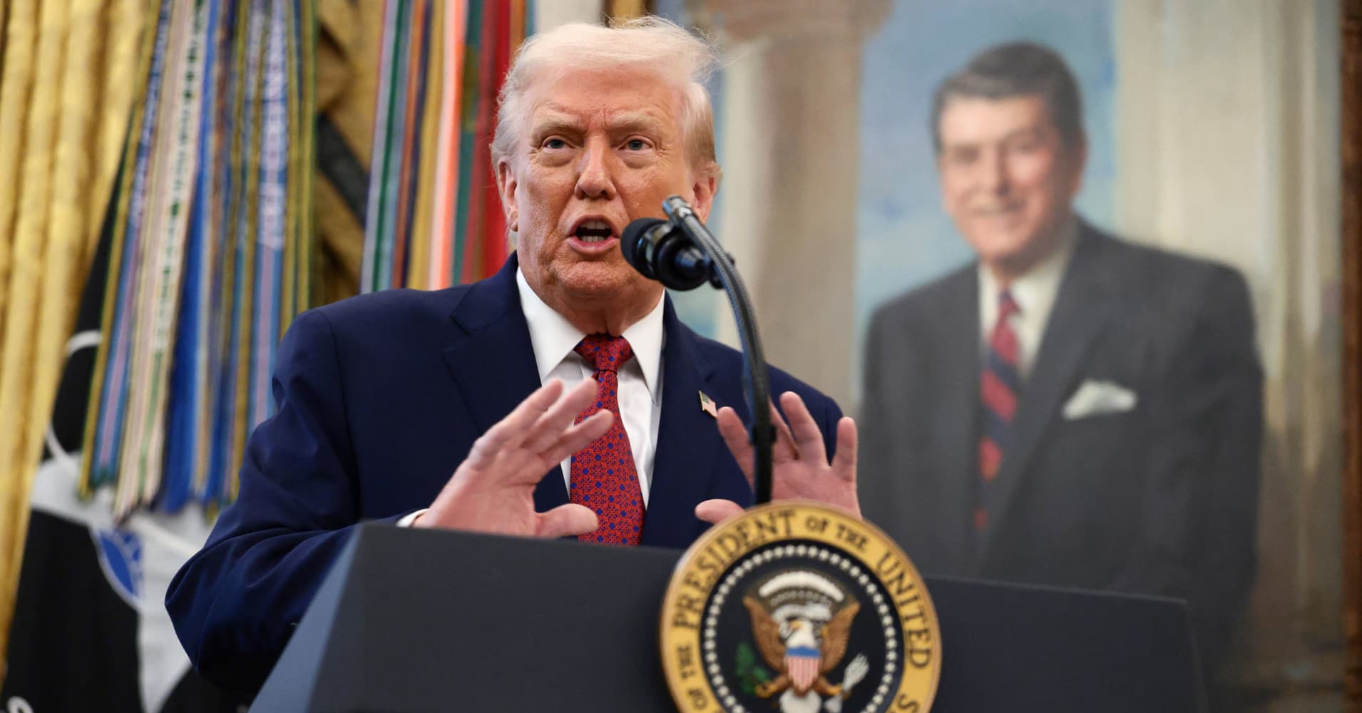 Trump designates Venezuela government a 'terrorist' regime, orders ...