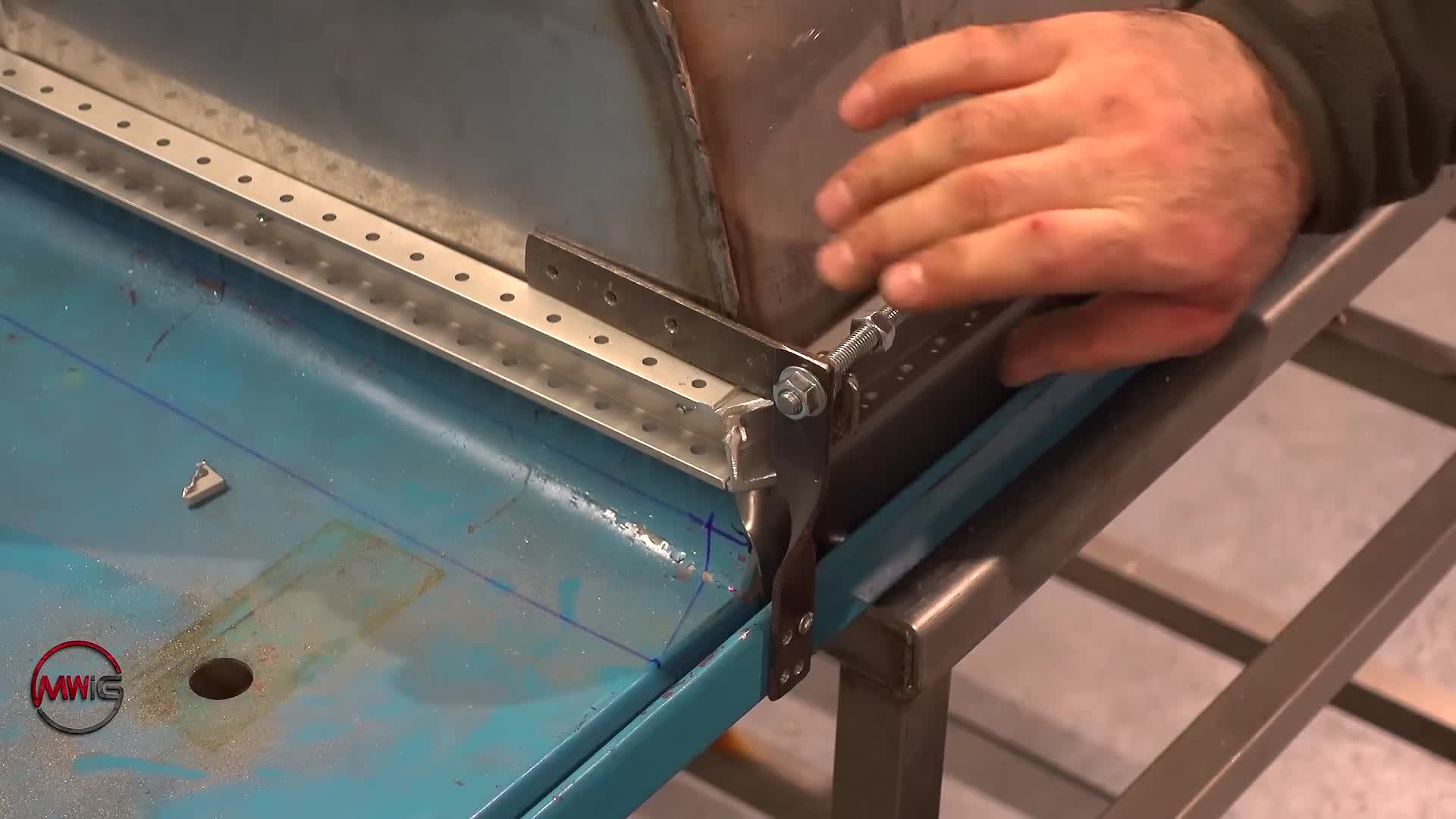 My DIY chip tray upgrade for the lathe!