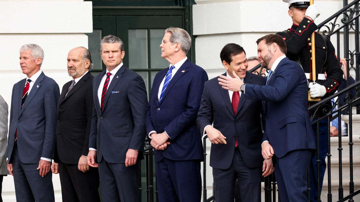 Trump cabinet knew Vanity Fair shoot was bad idea