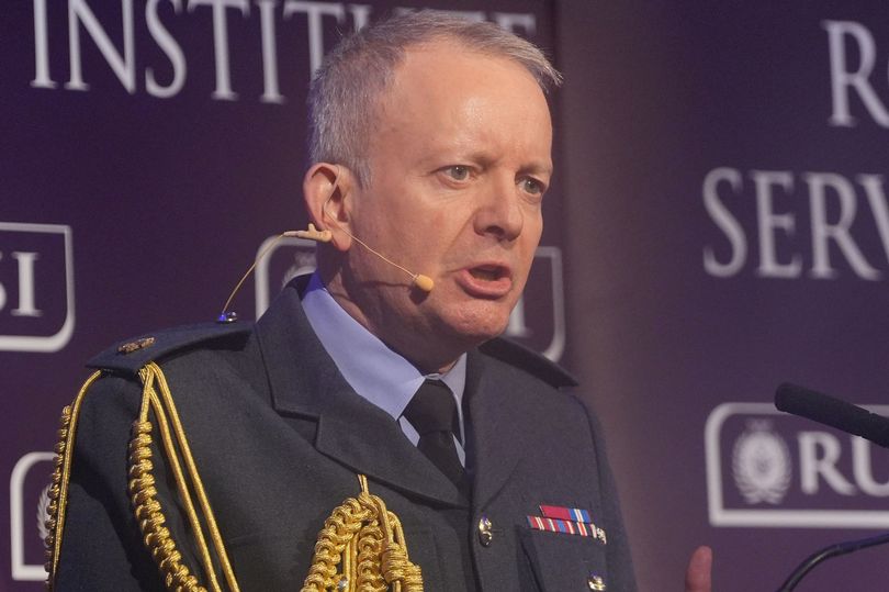 Military boffin says Brit families must be prepared to send their kids ...