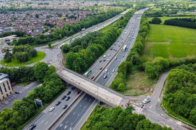 M4 to close overnight for a week in January for bridge work as ...