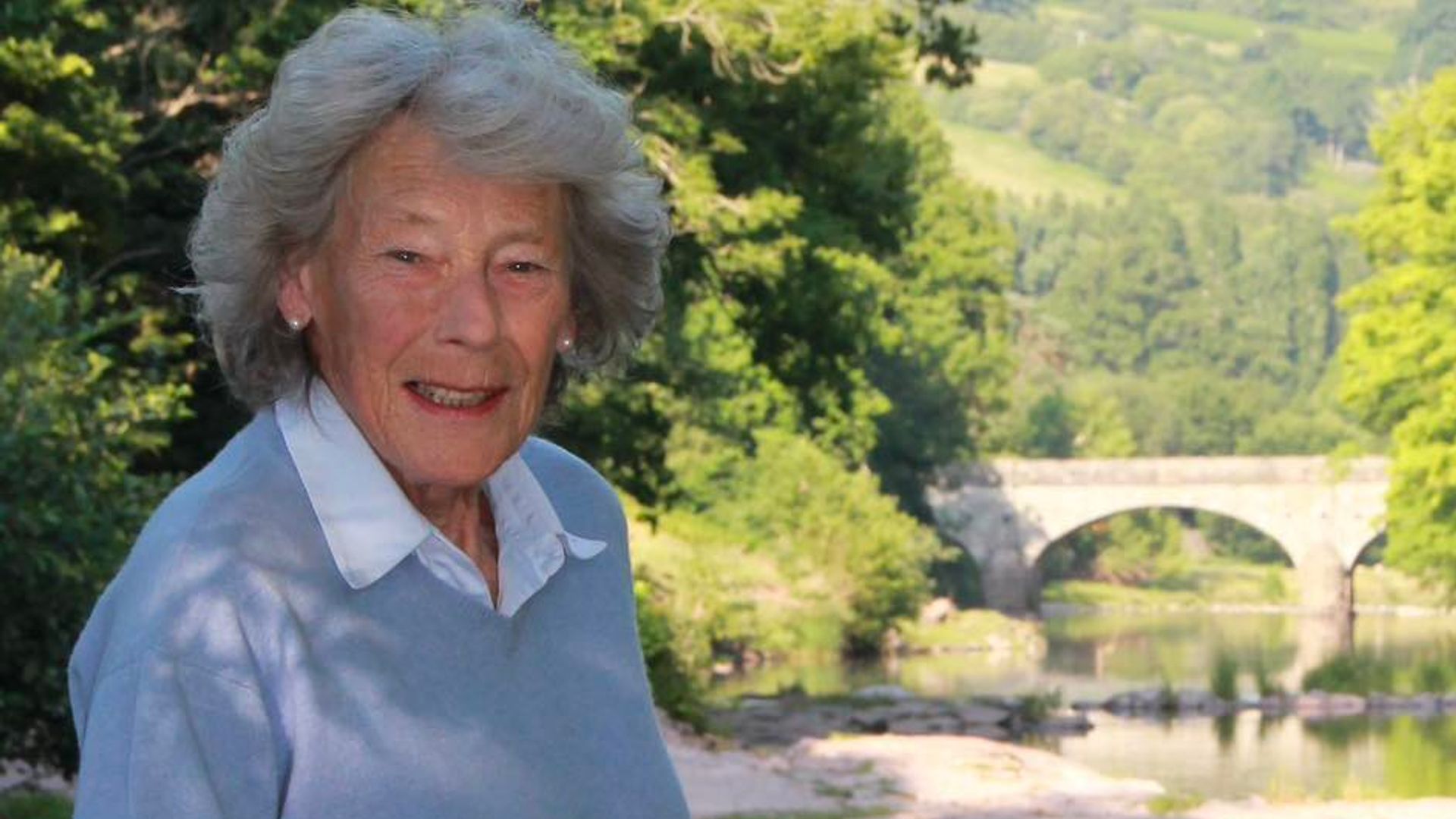 Sad loss for royal family as former lady in waiting Dame Shan Legge ...