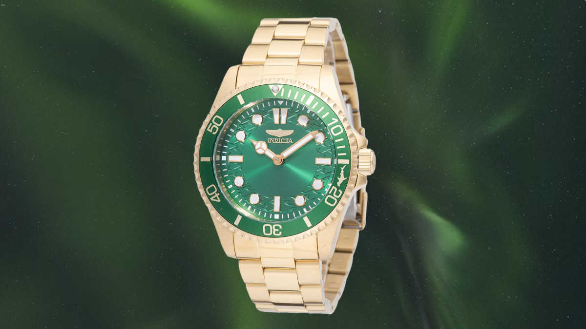 This classic gold Invicta watch is 89% off