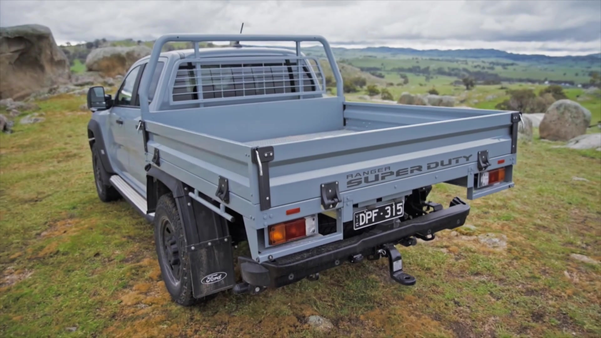 Ford Ranger Super Duty - Double cab in command grey exterior design