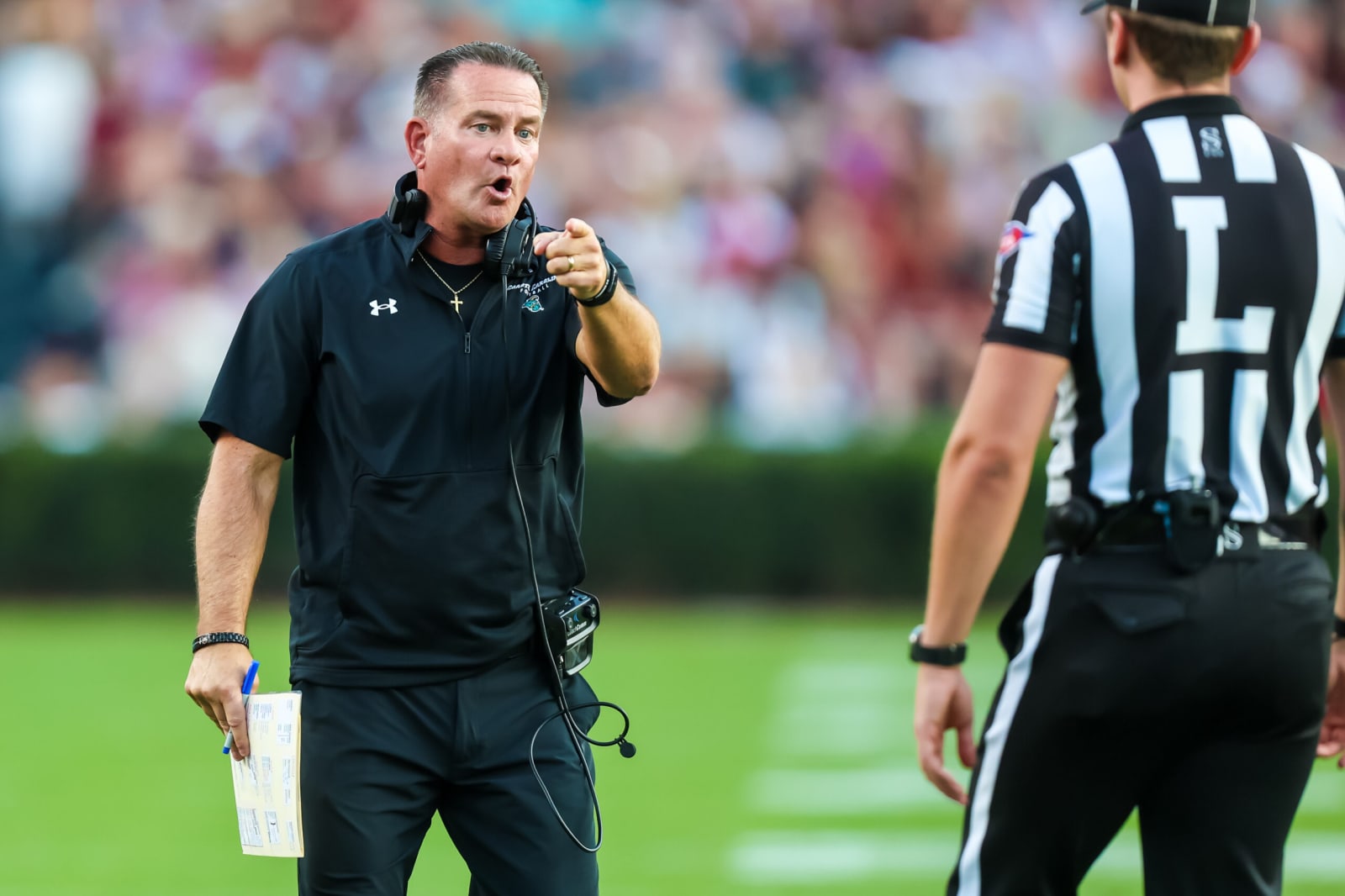 USF adds veteran coach Tim Beck as OC