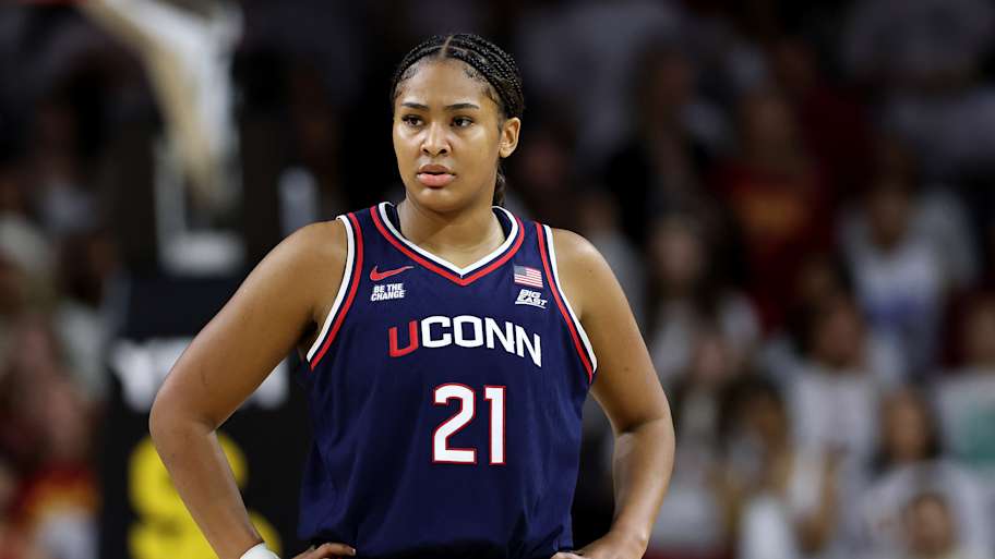 UConn and Texas are turning the title race into a two-team fight