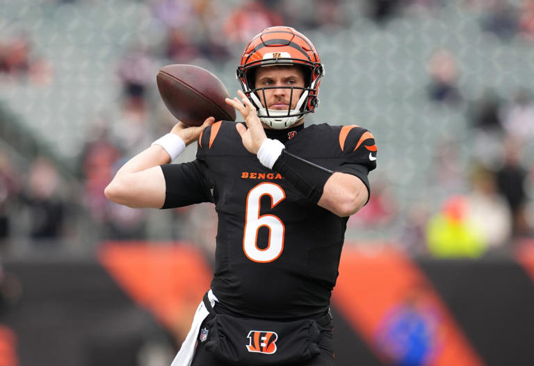 Bengals WAG goes for 'ski bunny vibes' with custom set in frigid Cincinnati