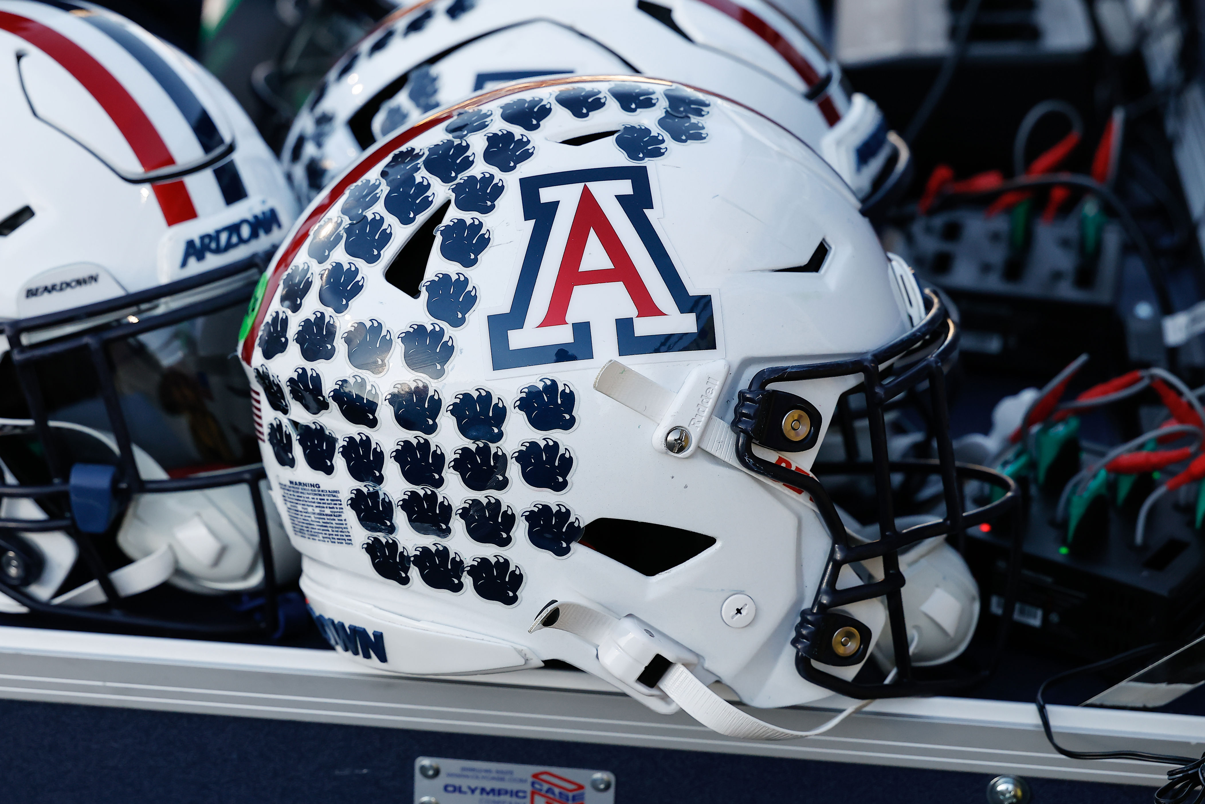 Report: Arizona football to hire Washington’s Aaron Knotts as general ...