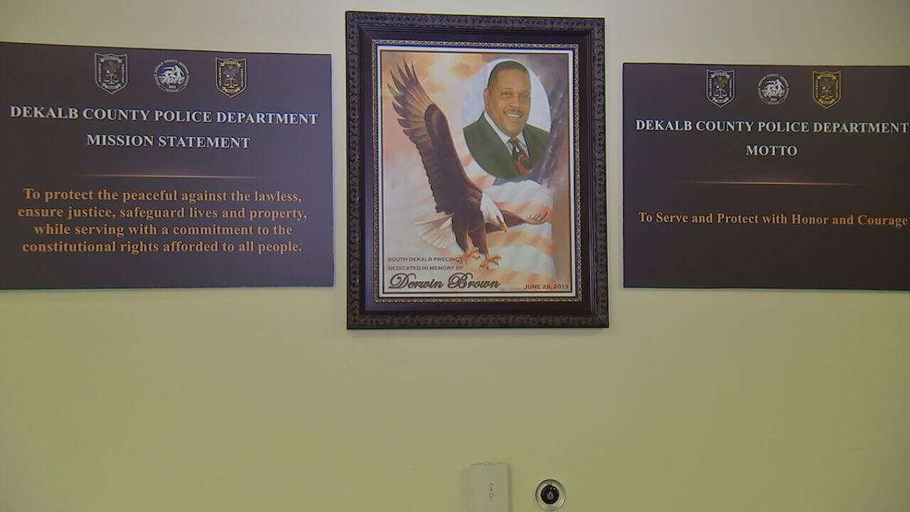 Sheriff-elect Derwin Brown’s family says 25 years haven’t erased ...