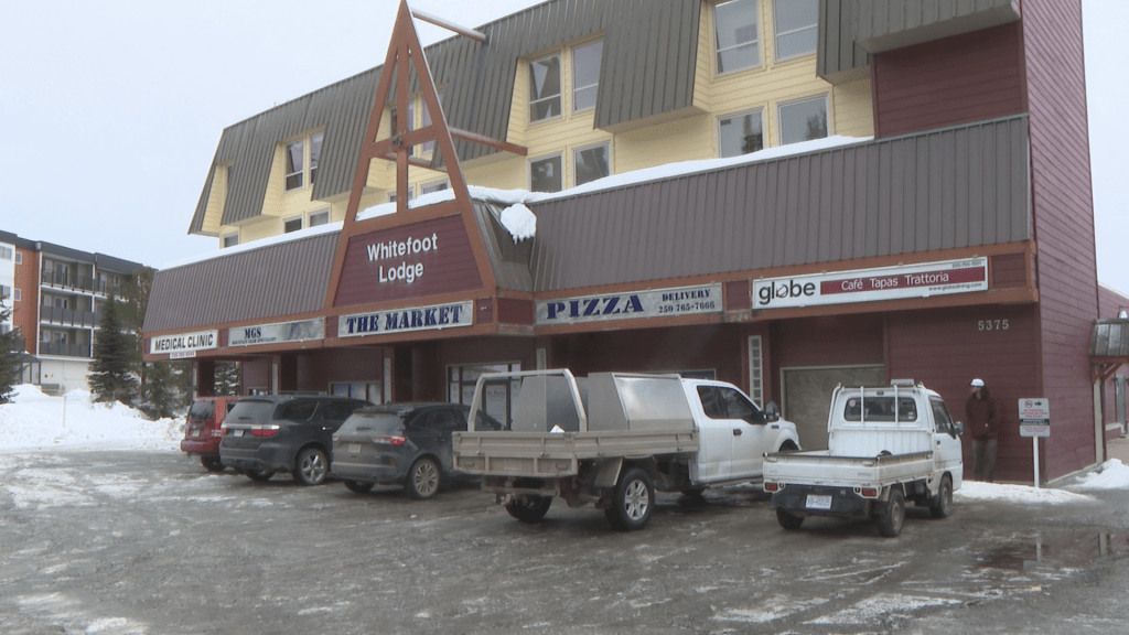 Dozens of people allegedly bear-sprayed outside market at Big White Ski ...