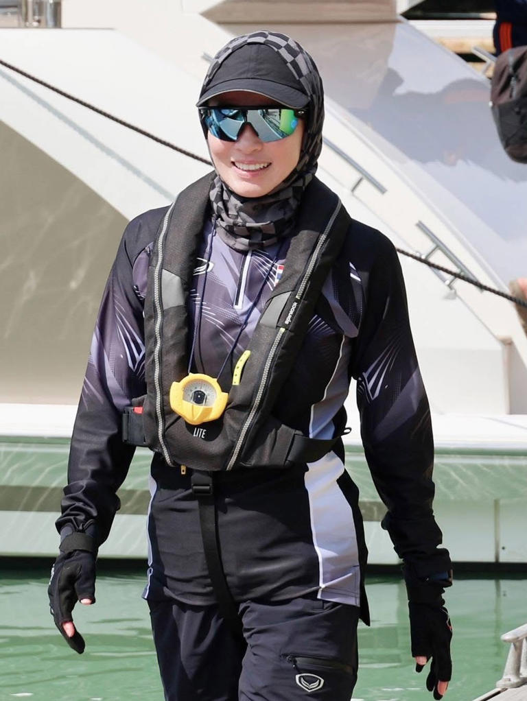 Queen Suthida steers Thailand to dominance on day 2 of SEA Games sailing