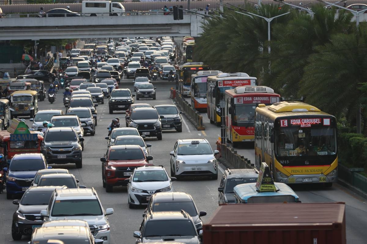 Edsa rehabilitation starts on Dec. 24 — Dizon
