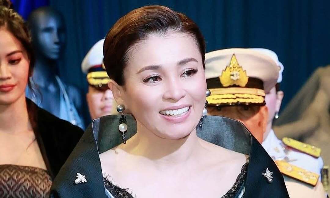 4 facts about Thai Queen Suthida, who stole spotlight at SEA Games 33