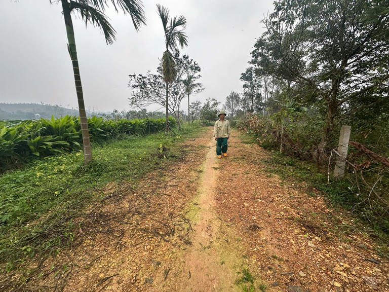 6 hộ dân đồng lòng hiến 900m2 đất làm đường cho hàng xóm khó khăn