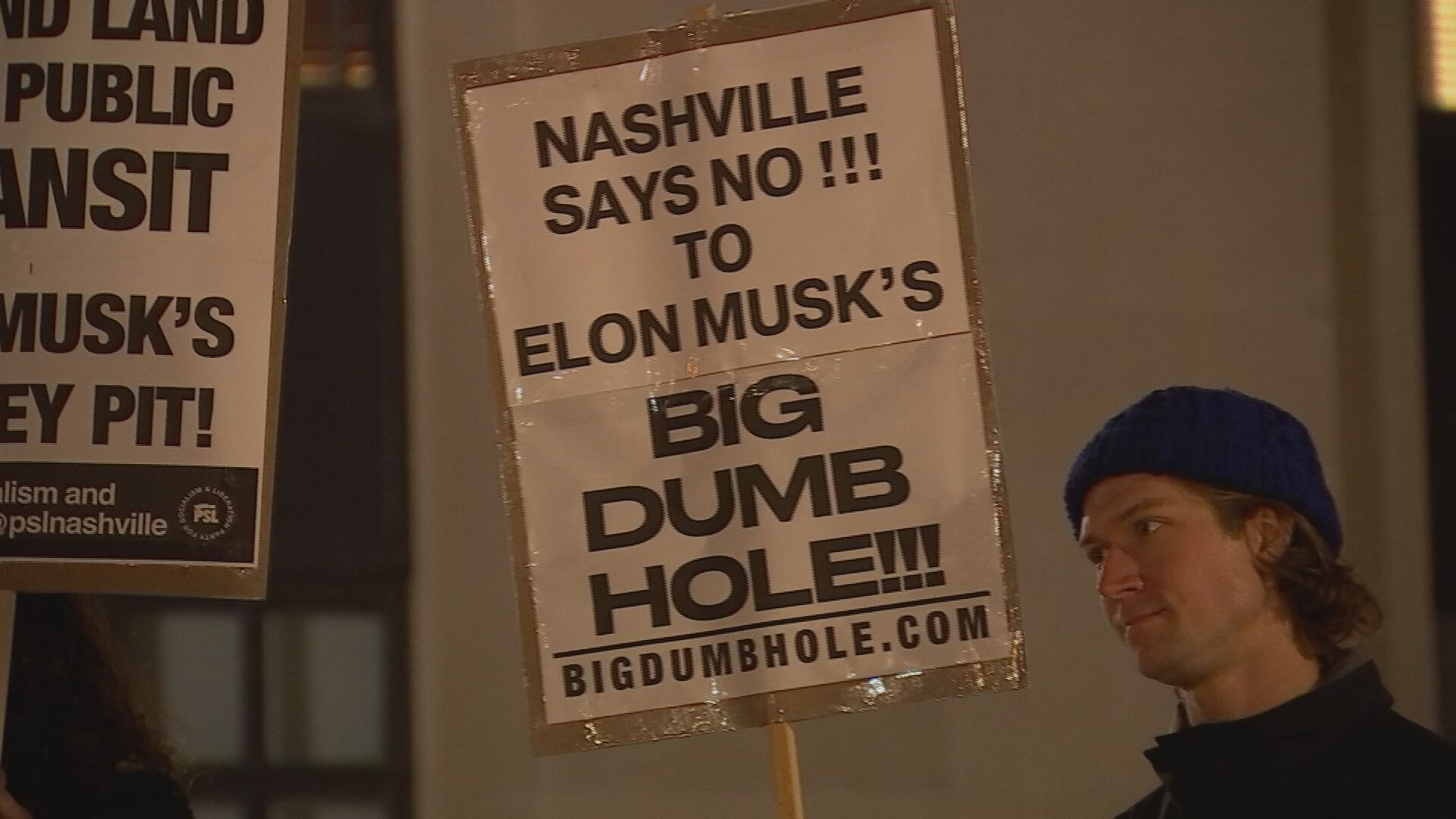 Group protests Music City Loop tunnel ahead of Metro Council vote to ...